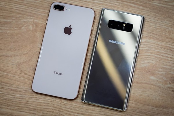 So sánh thiết kế iPhone 8 Plus và Galaxy Note 8, rõ ràng Samsung đang chiếm ưu thế hơn ...